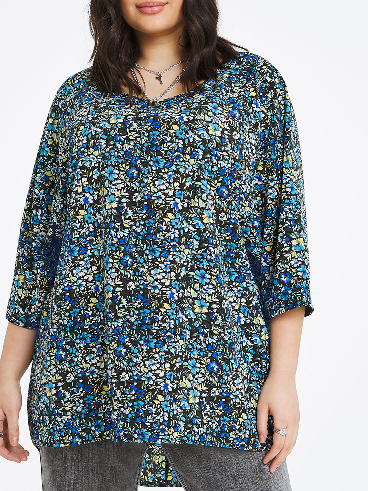 Capsule - - BLUE Ditsy Dipped Back Cocoon Tunic - Plus Size 18 to 20